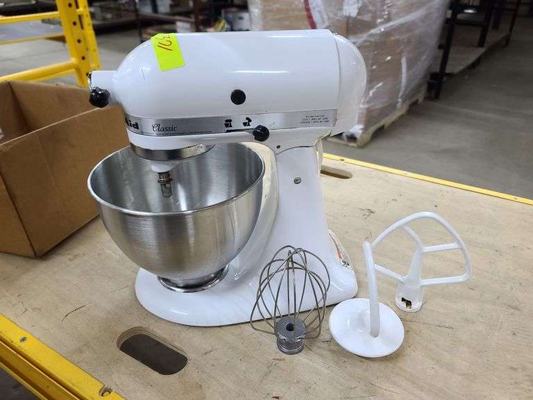 KitchenAid Classic Mixer with Three Attachments (Works) - Baer ...