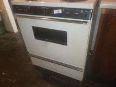 General Electric Oven (Missing Knobs) - Baer Auctioneers - Realty, LLC