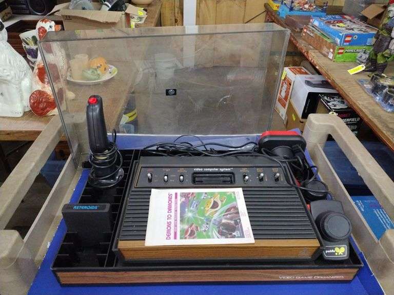 Vintage Atari Video Computer System in Storage Case With Controllers ...