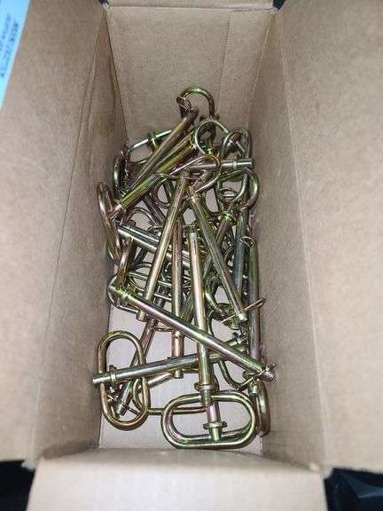 Box of Hitch Pins - Baer Auctioneers - Realty, LLC