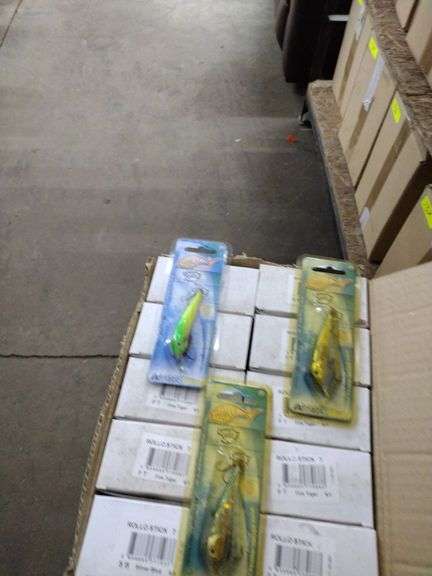 Approx 120 Rollo Stick Lures: 66 Gold Fish, 48 Fire Tiger & 6 Silver ...