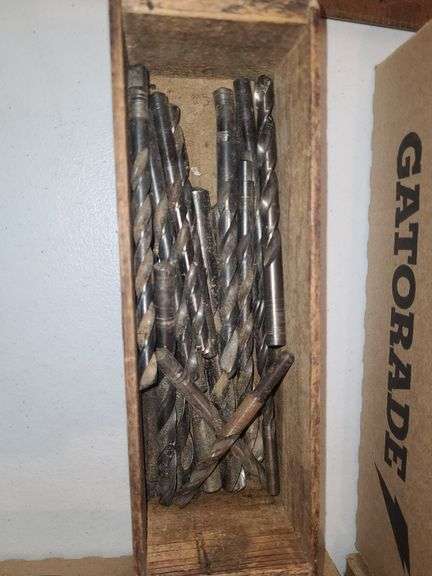 Box of Drill Bits - Baer Auctioneers - Realty, LLC
