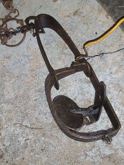 3 Small Animal Traps - Baer Auctioneers - Realty, LLC