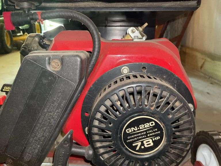 4000XL Extended Line 7.8 HP Generac OHVI Engine - Baer Auctioneers ...