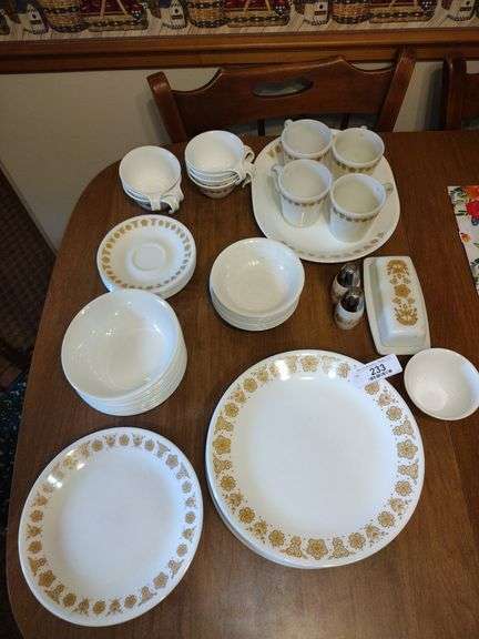 Approx 70 PCs of Corelle Dishware (18 plates) - Baer Auctioneers ...