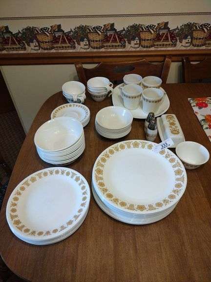 Approx 70 PCs of Corelle Dishware (18 plates) - Baer Auctioneers ...