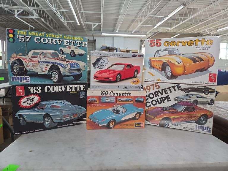 10 Car Model Kits ( Most NIB) - Baer Auctioneers - Realty, LLC
