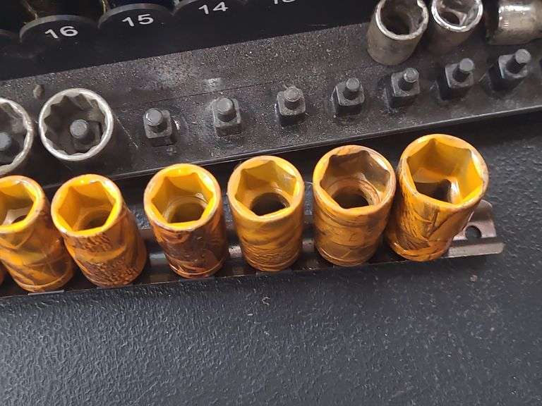 2 ½" Drive Socket Sets (1 Partial) - Baer Auctioneers - Realty, LLC