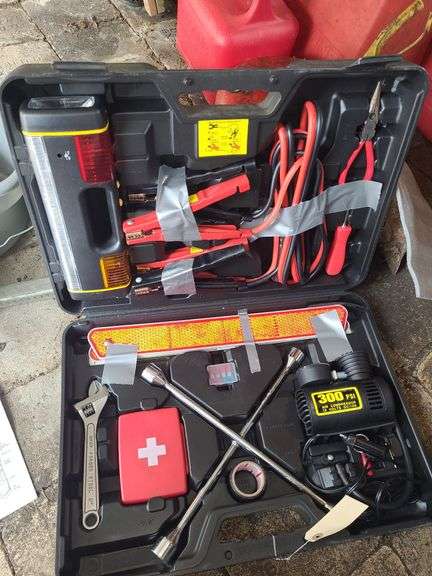 Auto Emergency Tool Set - Baer Auctioneers - Realty, LLC