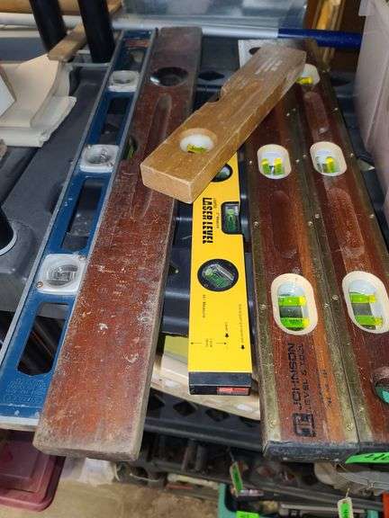 Five Levels, Various Sizes - Baer Auctioneers - Realty, LLC