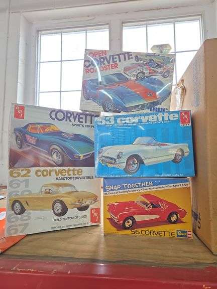 10 Car Model Kits( Most NIB) - Baer Auctioneers - Realty, LLC