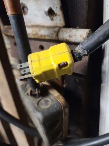 Heavy Extension Cord with Quad Box (Two Outlets and Switch Cover ...