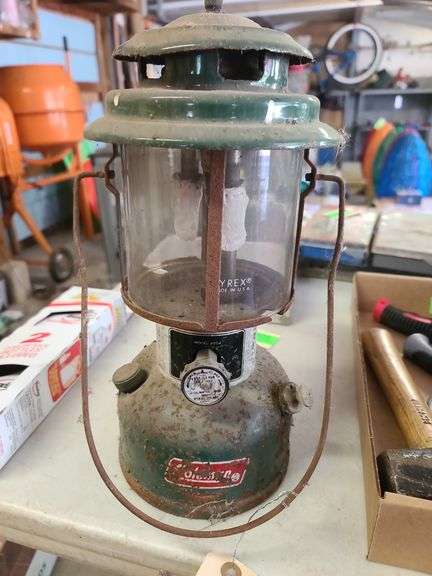 Vintage Coleman Lantern - Baer Auctioneers - Realty, LLC