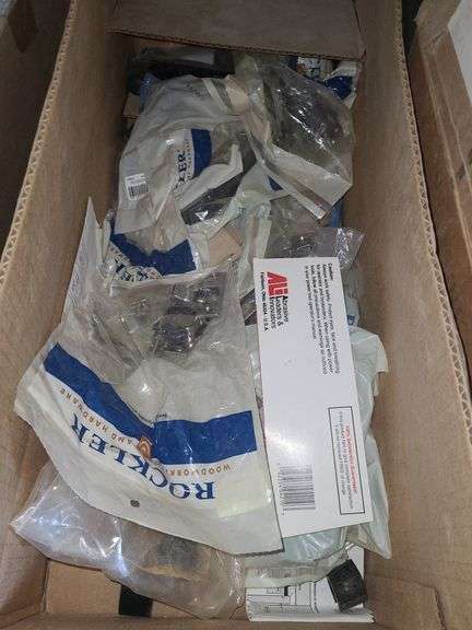 Vent Covers And Cabinet Hinges - Baer Auctioneers - Realty, LLC