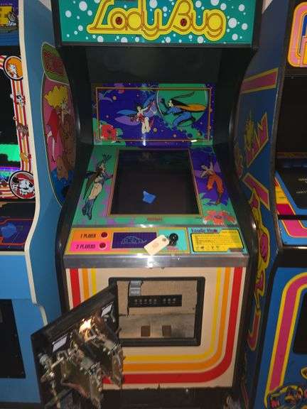Ladybug Universal Upright Arcade Game (Has Power) - Baer Auctioneers ...