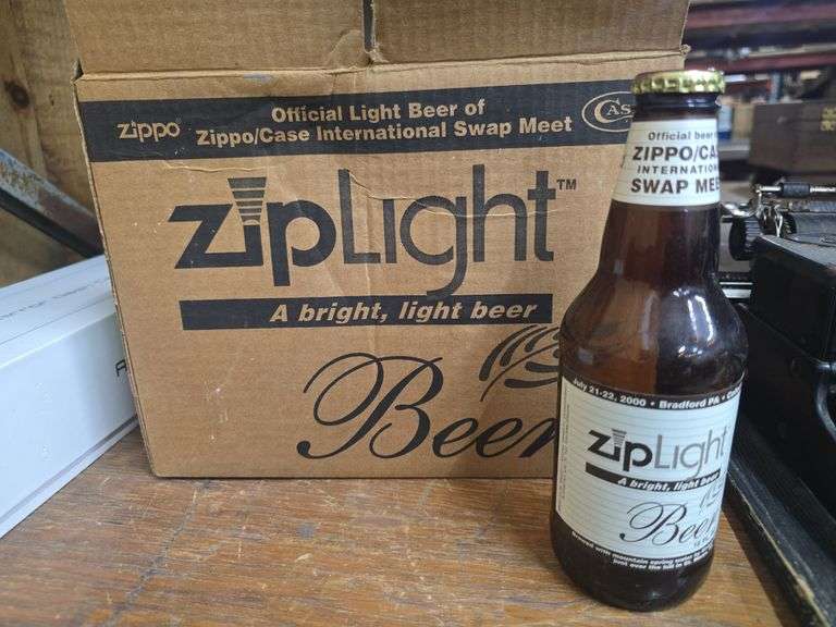 Straub Brewery "Zip Light" Bottles (Case of 12) - Baer Auctioneers ...
