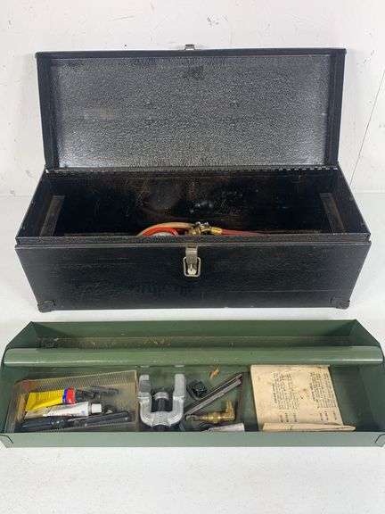JB Air conditioner gauges in nice metal toolbox - Black And Gold Auctions