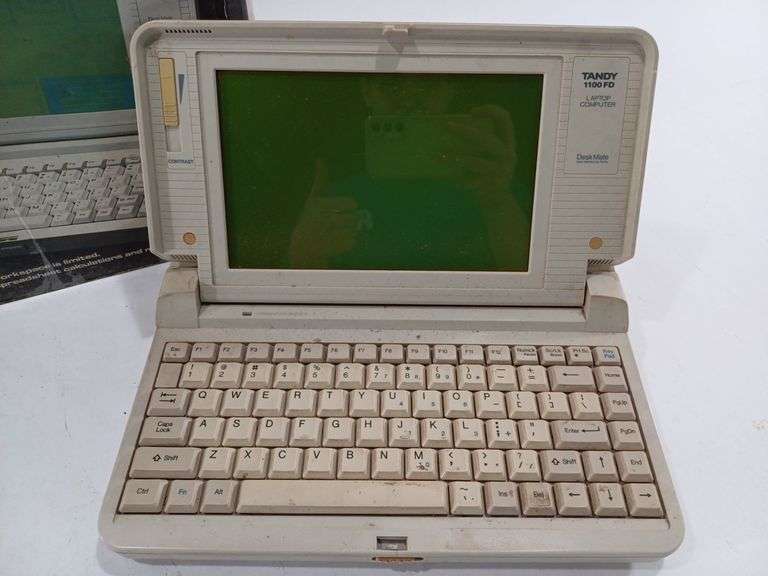 VTG Tandy 1100 FD Laptop Computer - Black And Gold Auctions