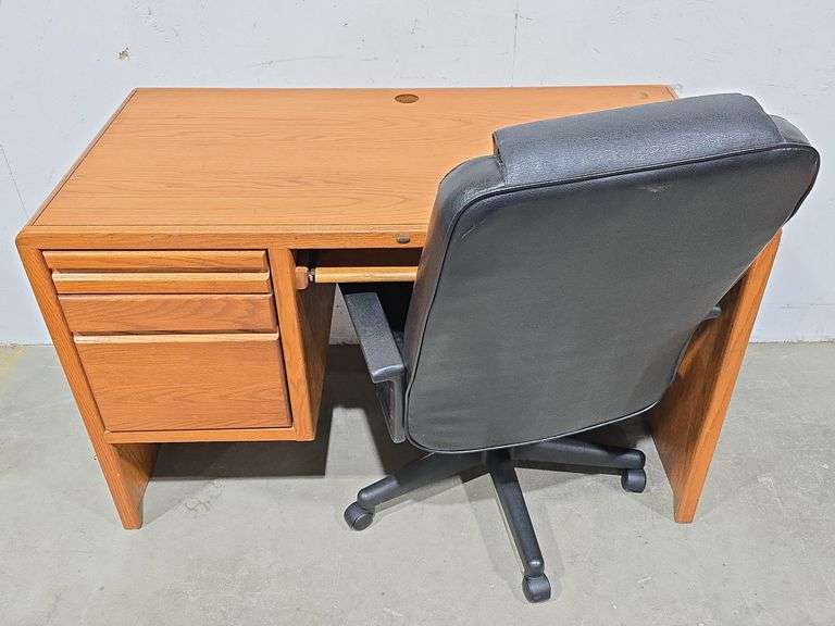 Encore Hardwood Computer Desk w/ Chair - Black And Gold Auctions