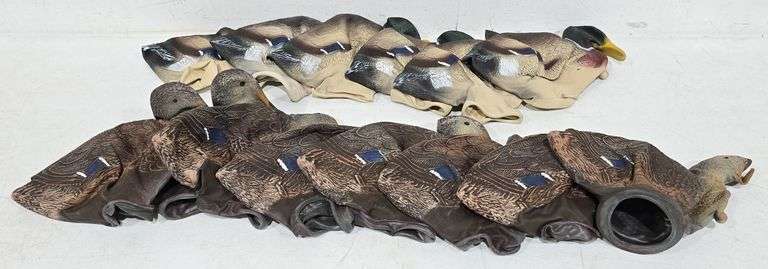 (14) Inflatable Rubber Duck Hunting Decoys - Black And Gold Auctions
