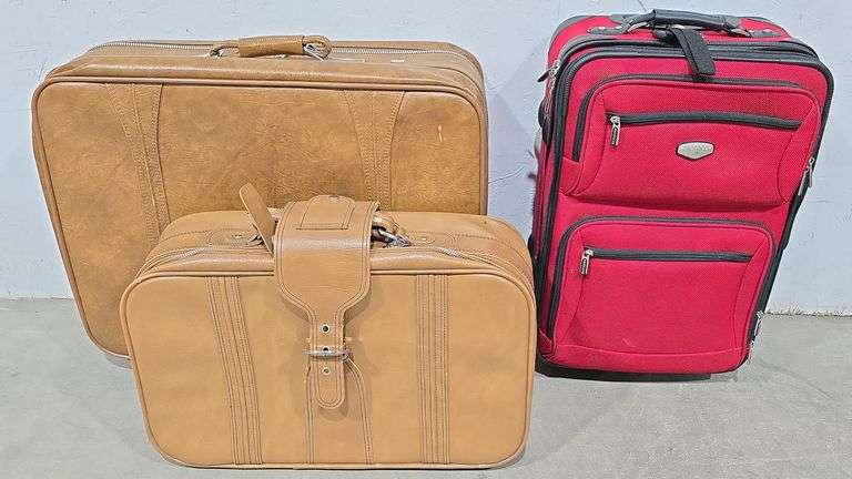 (2) VTG Luggage Bags & Protocol Carry-On Suitcase - Black And Gold Auctions