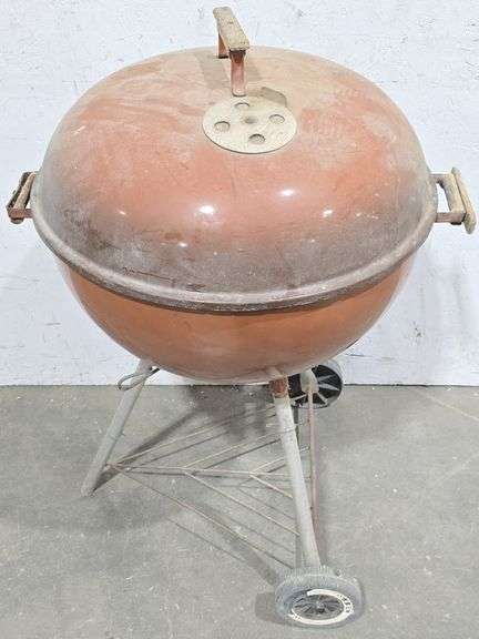 Red Weber Charcoal Grill - Black And Gold Auctions