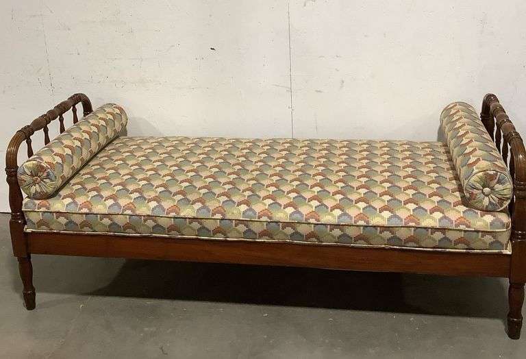 Vintage Day Bed with Pillows - Black And Gold Auctions