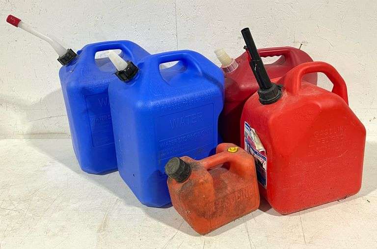 (2) 6 Gallon Water Canisters / (2) 5 Gallon Gas Canisters / (1) 1.4 ...
