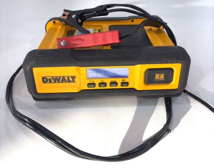 Dewalt Battey Charger - Black And Gold Auctions