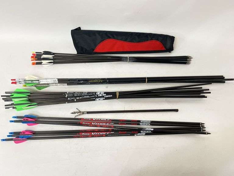 (20+) Mixed Arrows - Black And Gold Auctions