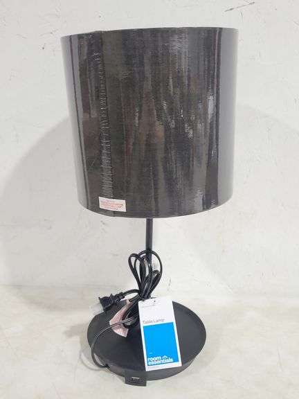 Room Essentials Table Lamp - Black And Gold Auctions