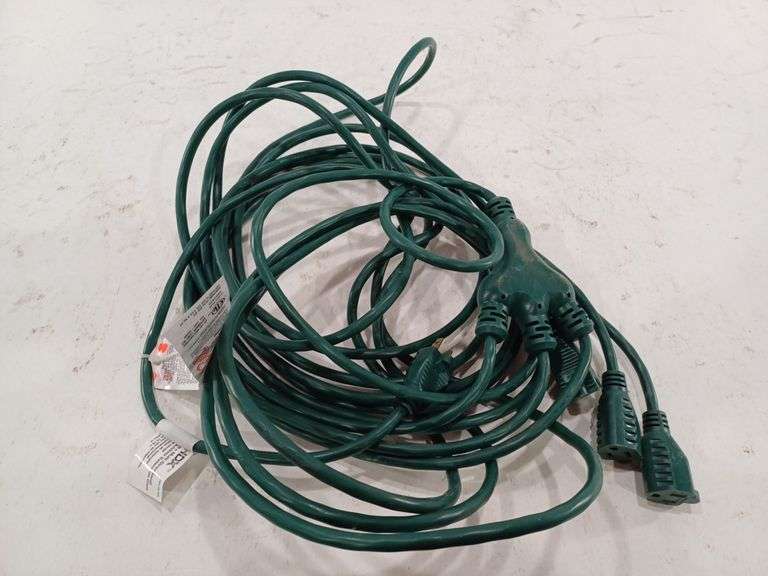 New 40 ft Multi-Directional Outdoor Extension Cord - Black And Gold ...