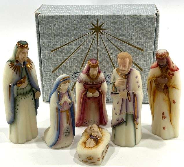FENTON 1st Edition “Holy Family” & “Three Wise Men” Hand-Painted ...