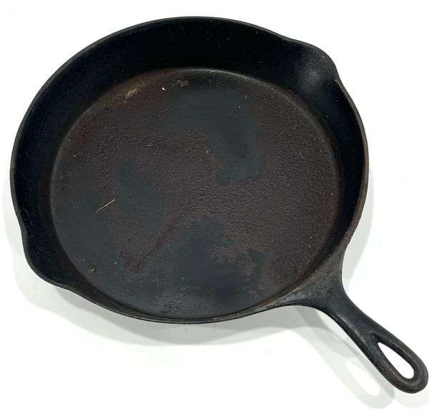 Vintage WAGNER WARE Cast Iron Skillet 1062 - Black And Gold Auctions