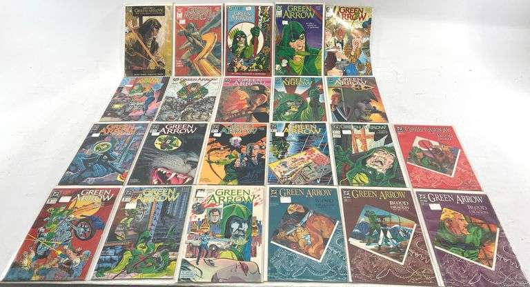 (22) DC Comics Green Arrow Comic Books - Black And Gold Auctions