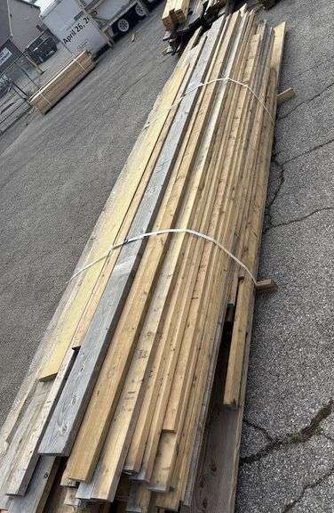 Mixed Bundle: Mixed Lengths, Mostly #2 Grade Spruce & Select Structural ...