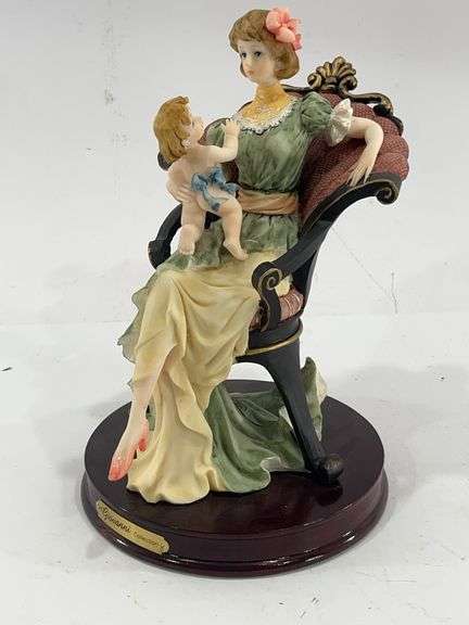 Vintage Giovanni Collection Porcelain Figure - Black And Gold Auctions