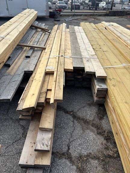 Mixed Bundle: Mostly #2 Grade Spruce - Black And Gold Auctions