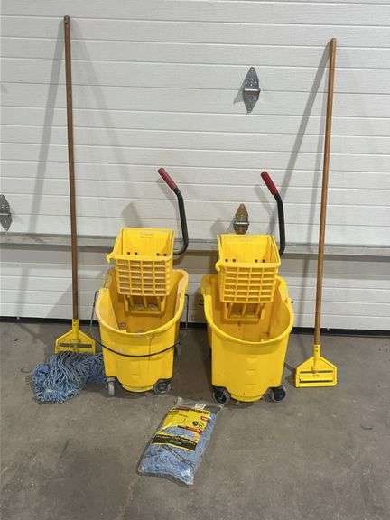 (2) Rubbermaid Wave Break Mop Buckets w/ Wringers, 2 Mops - Black And ...