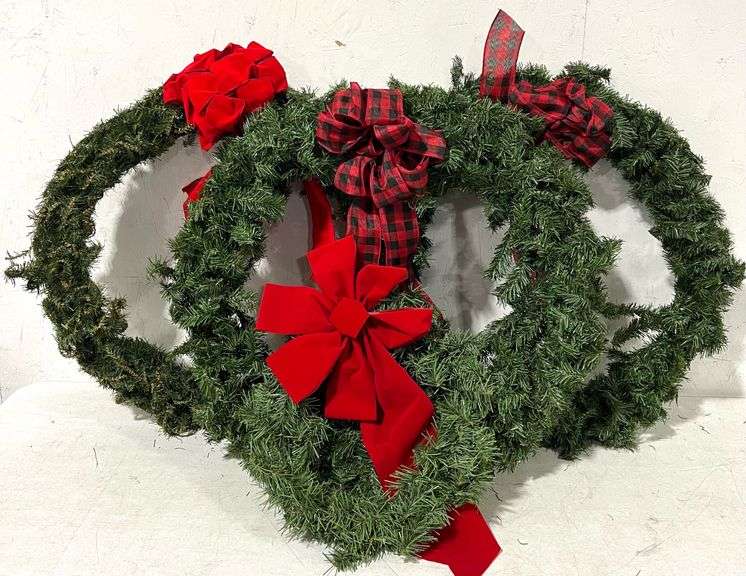 (4) Christmas Wreaths - Black And Gold Auctions