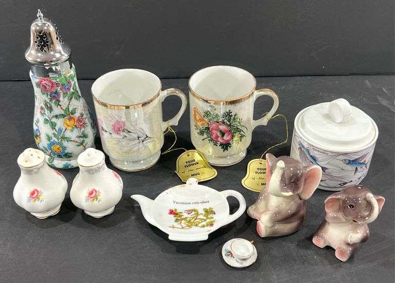 Midwinter (England) Muffineer, More! - Black And Gold Auctions