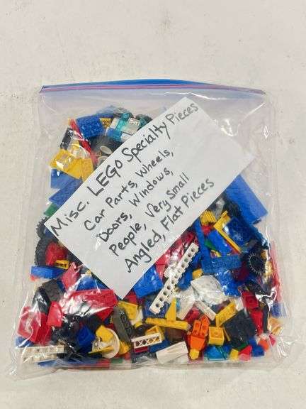 Miscellaneous Lego Specialty Pieces - Black And Gold Auctions