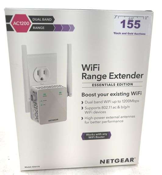 NEW NetGear Wifi Range Extender - Black And Gold Auctions