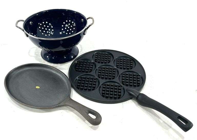 Cast Iron Oval Griddle / Mini Waffle Pan / 1 Quart Colander - Black And ...