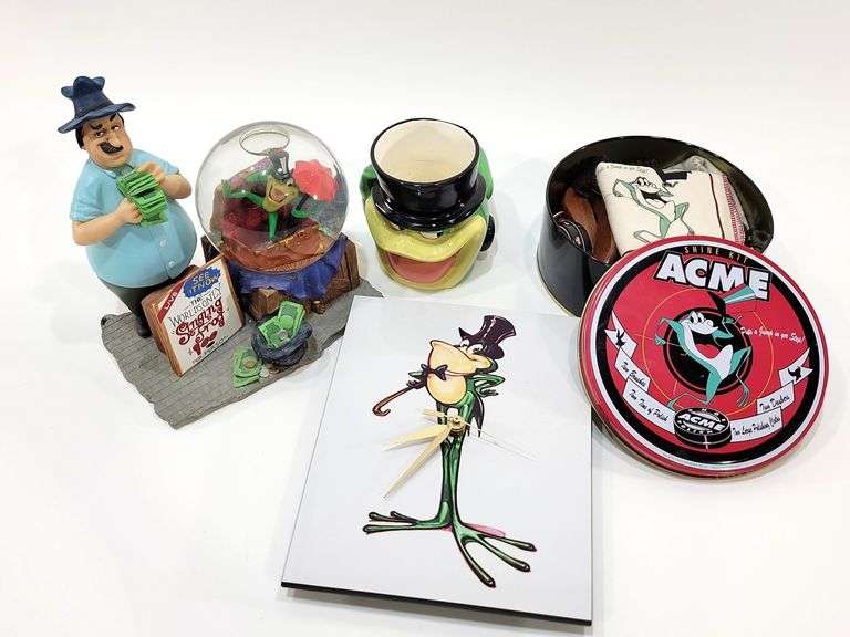 VTG Looney Tunes Michigan J Frog Clock, Mug, Shoe Shining Kit, & Snow ...