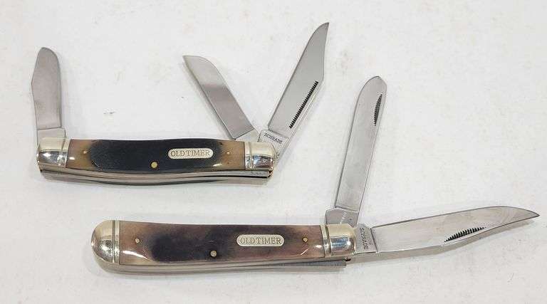 Pair of Schrade Old Timer Pocket Knives w Multiple Blades - Black And ...