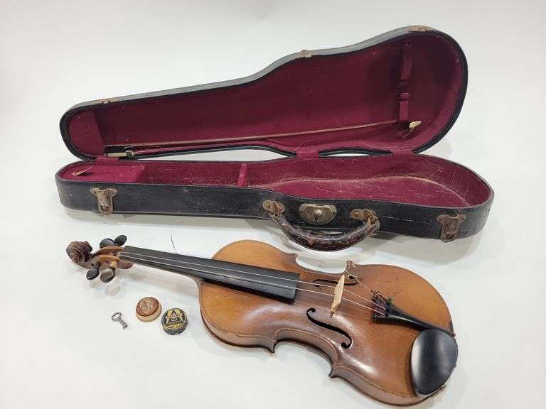 Reproduction Stradivarius Violin w Case - Black And Gold Auctions