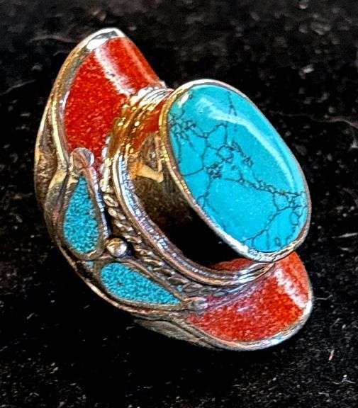 Genuine Turquoise & Coral Ring- Sz. 8.75 - Black And Gold Auctions