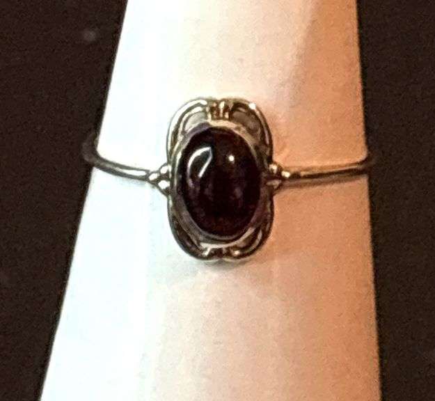 925 Sterling Silver Ring Sz. 6 w Deep Red Stone - Black And Gold Auctions