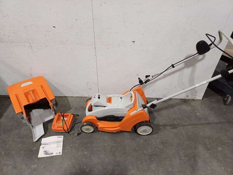 Stihl RMA 370 Electric Lawn Mower - Black And Gold Auctions